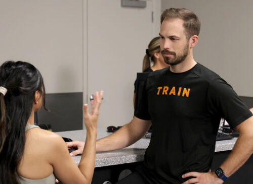 YES, Personal Trainers Tailor Programs to Your Needs - Crunch