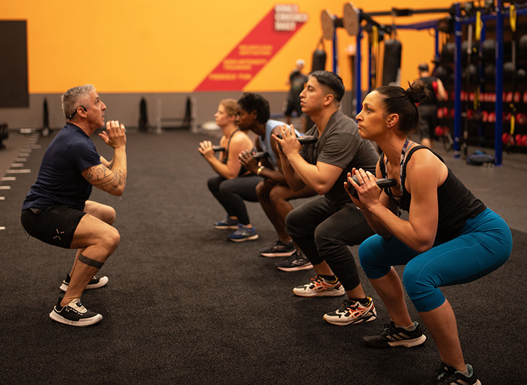 10 Best Leg Strength Training Exercises You Can Do At The Gym - Crunch